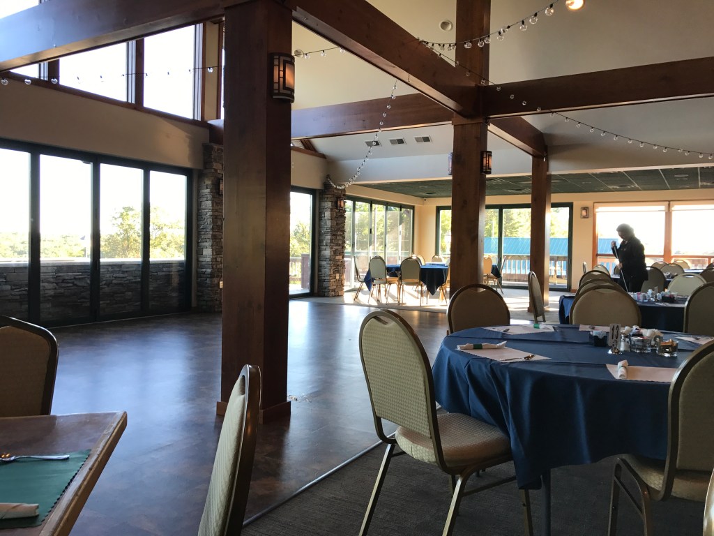 Mountain Valley – Breakfast in the Skook